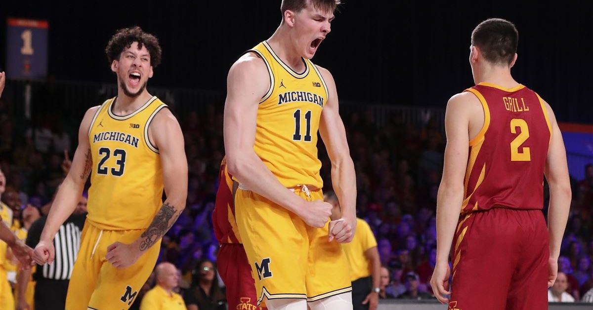 Michigan forward Colin Castleton says he's transferring to UF