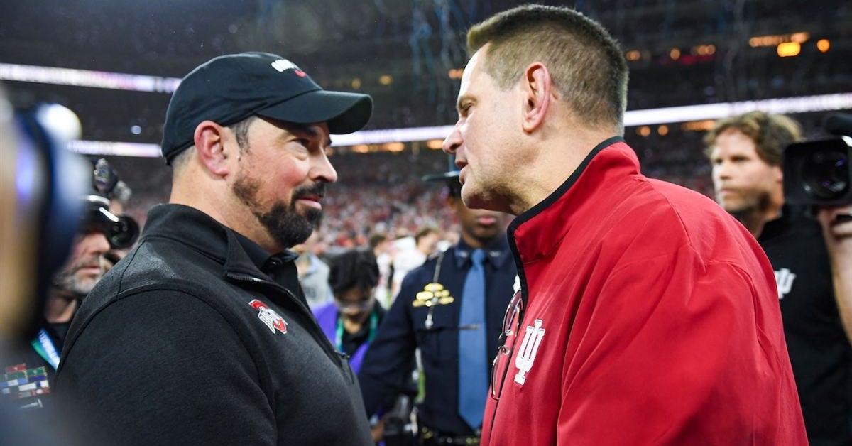 Early betting line has Ohio State-Indiana as a pick'em