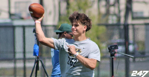 College football recruiting: Where things stand with top 10 quarterbacks
