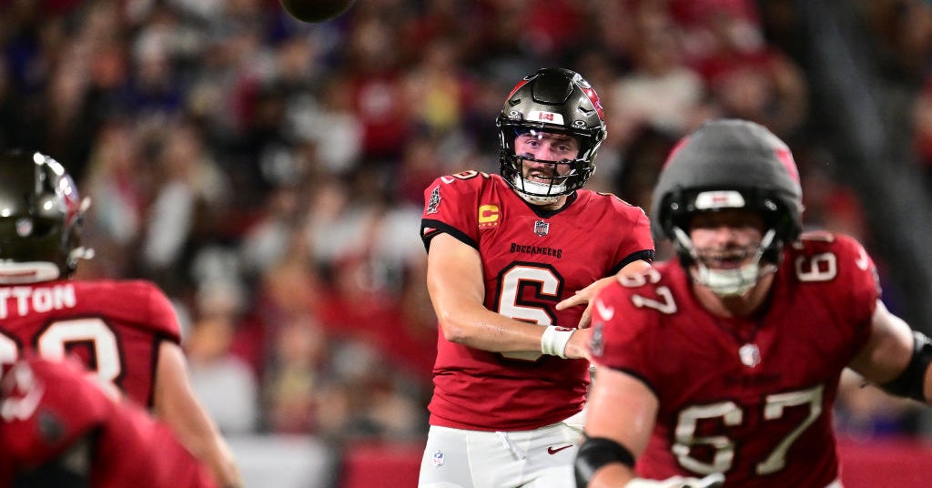 WATCH: Peyton Manning sensed a Baker Mayfield disaster before play ...