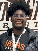 Trezelle Jenkins Jr., Belleville, Offensive Line