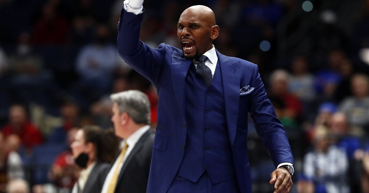 SEC basketball: Brandon Miller is Player of the Year; Buzz Williams, Jerry Stackhouse share ...