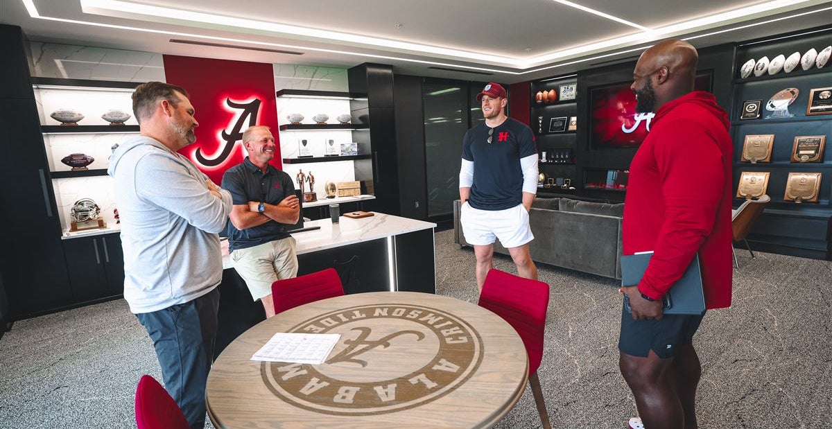 Before, after photos of Nick Saban's office at Alabama renovated for ...