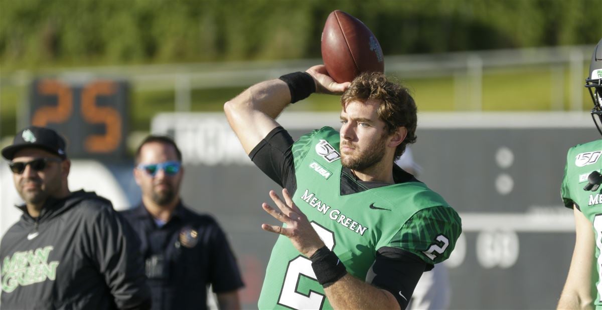 QBs coach Tate Wallis gels with offense, evaluates QB room