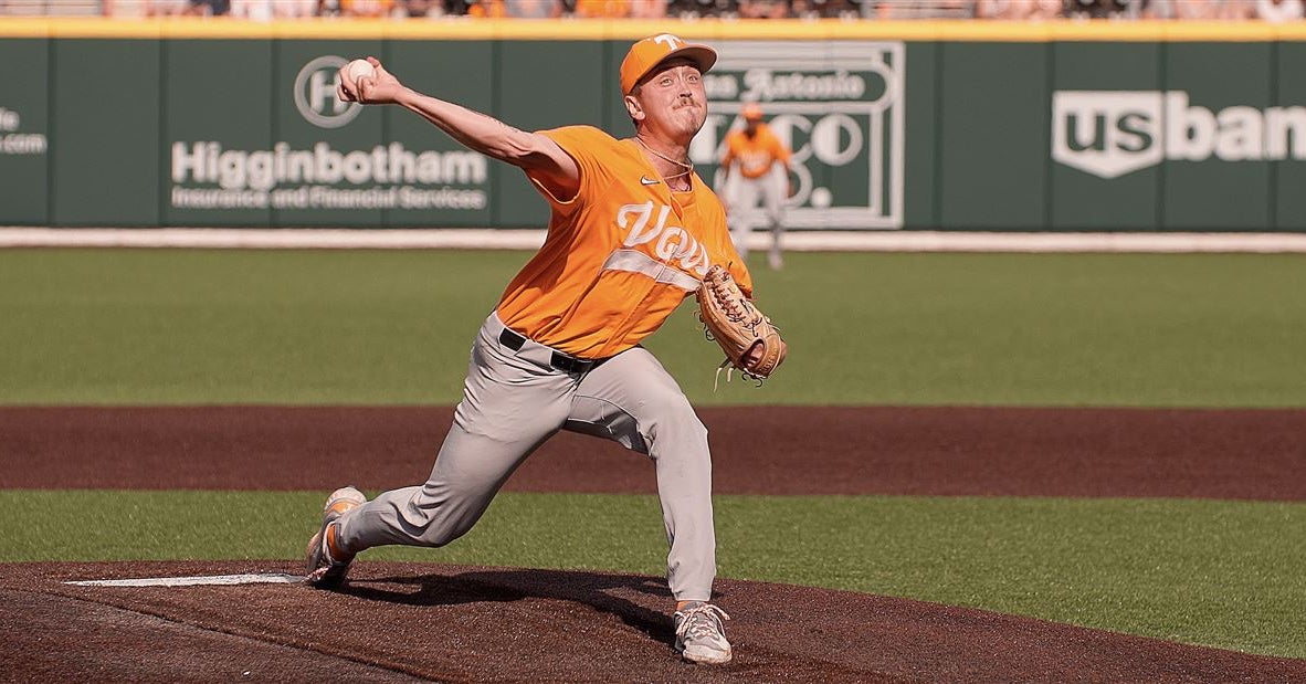 WATCH: Moore, Combs talk No. 1 Vols' series-clinching win at Vandy