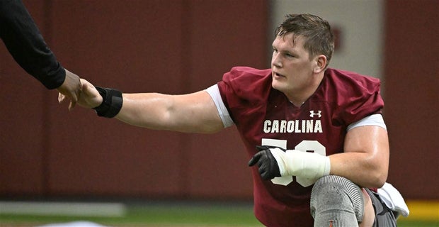 Henry talks embracing competition, offensive line's progress and more