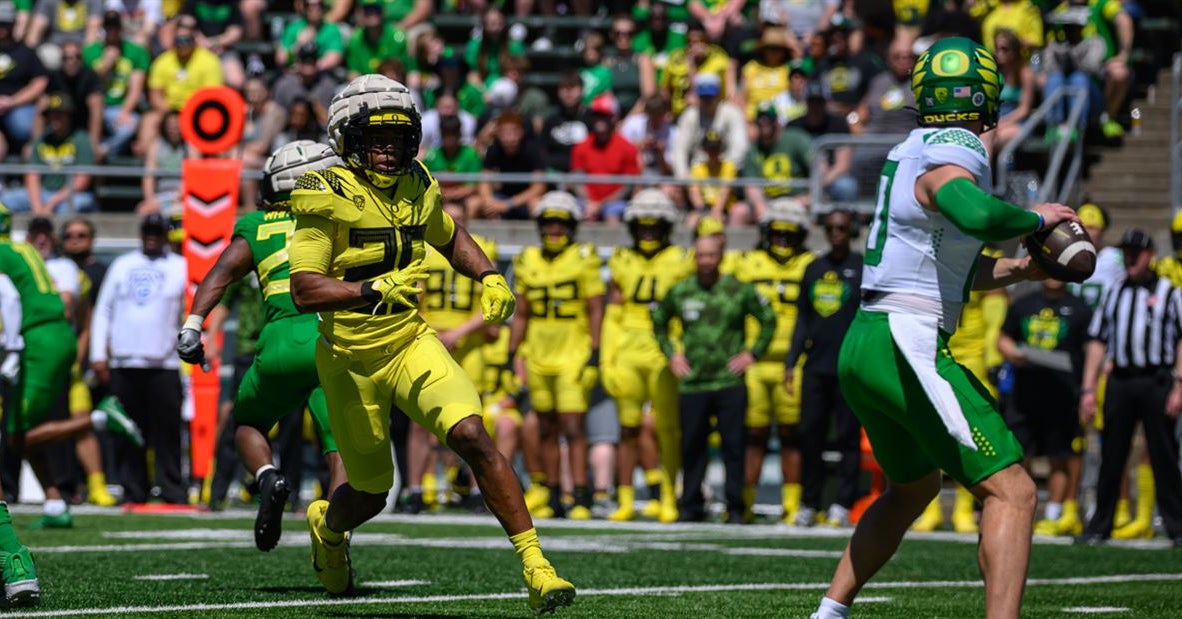 Oregon LB Devon Jackson continues to make strides in year two
