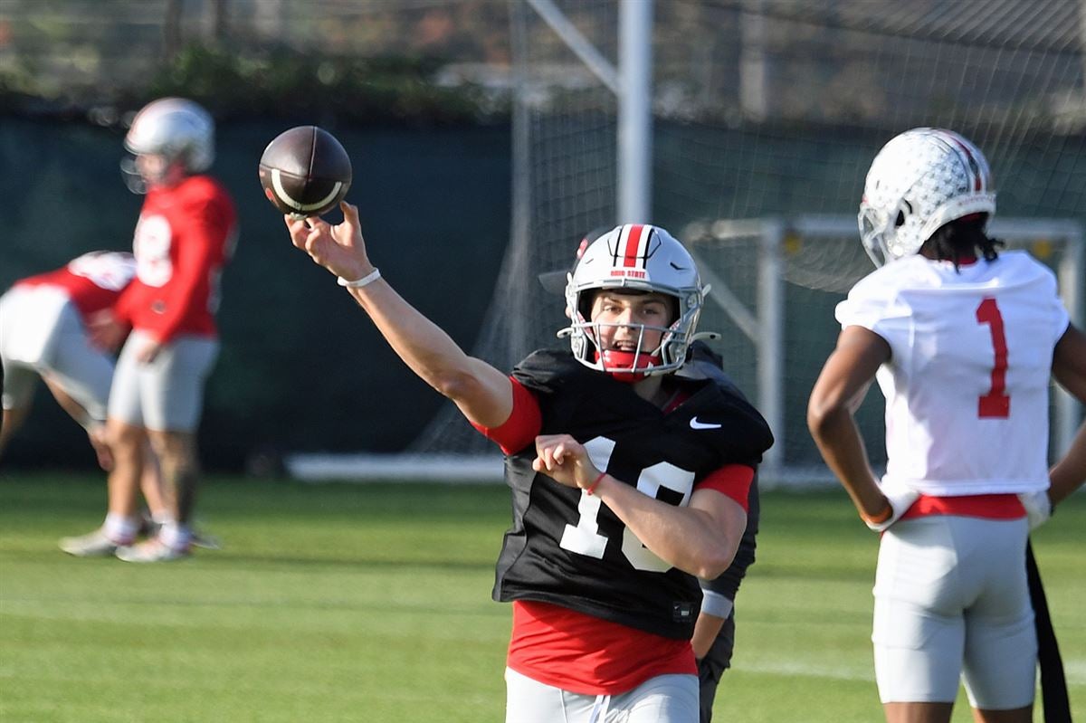 Sights and Sounds:Ohio State at Rose Bowl Media Day, practice session