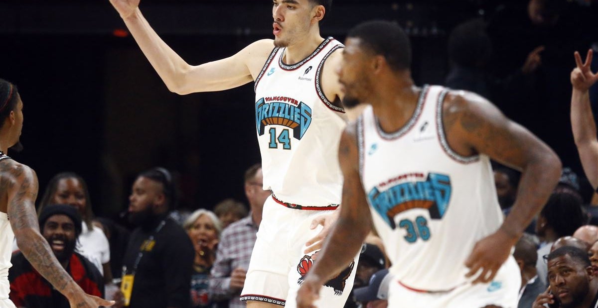 WATCH: Zach Edey connects on first career NBA 3-point attempt