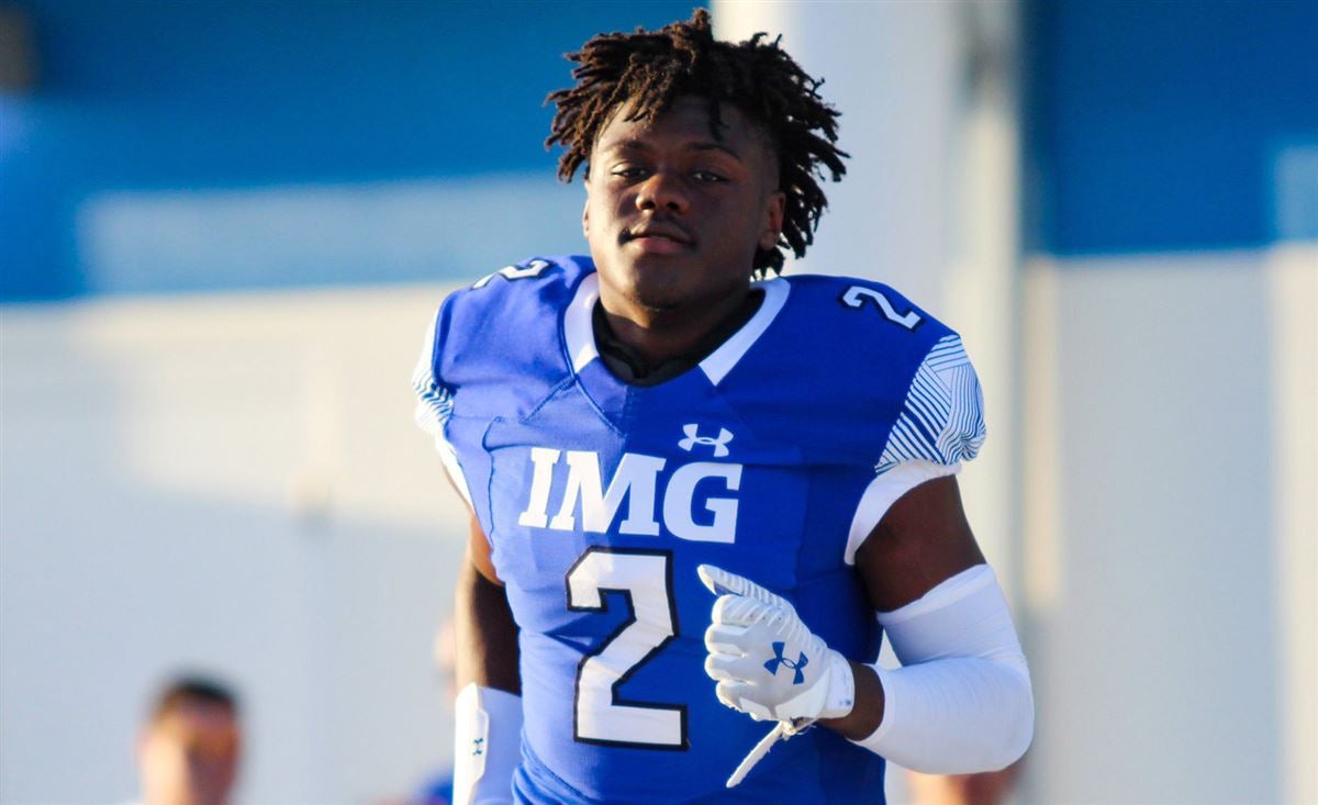 Linebacker Jaqwondis Burns reverses Ole Miss pledge