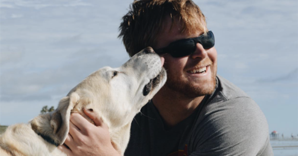 Former USC long snapper Jake Olson loses beloved guide dog after 13 years: 'A part of me died'