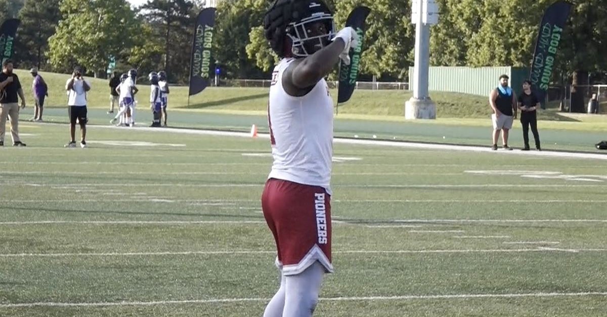 WATCH: Michigan commit Jacob Oden puts on a SHOW at SMSB 7v7 Showcase