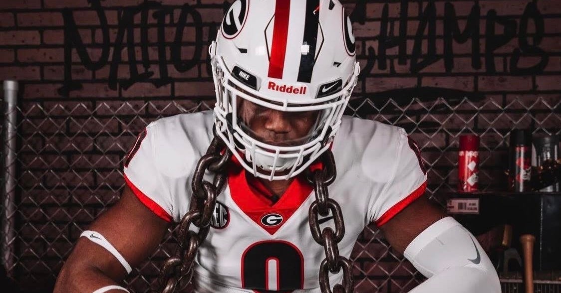 Senior highlights from Georgia edge rusher signee Darren Ikinnagbon