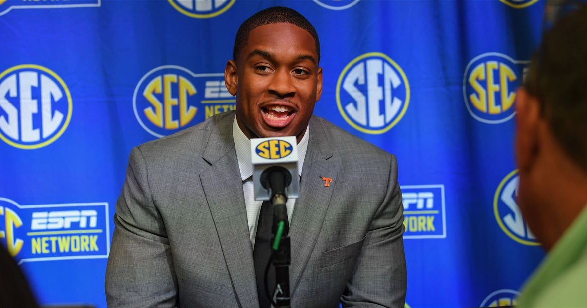 'Being myself': Kyle Phillips becoming 'good leader' for Vols