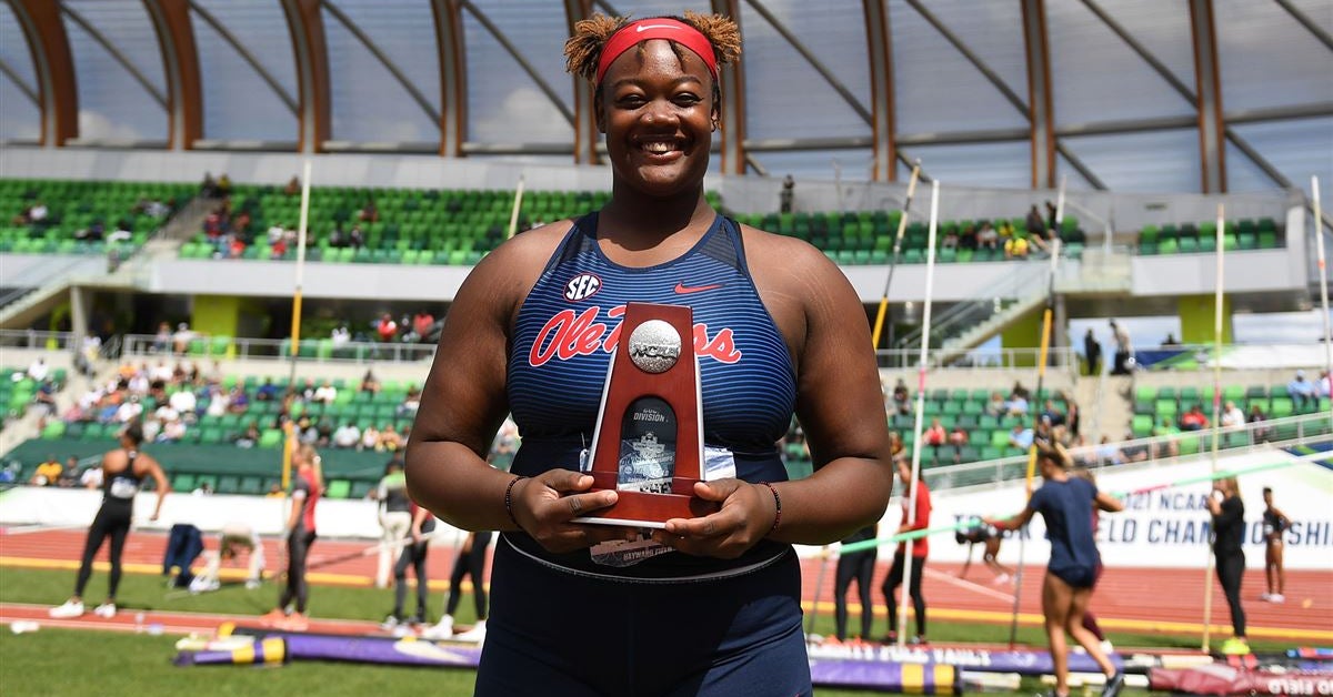All-American senior Shey Taiwo cements herself as one of the best ...