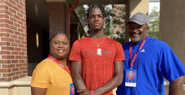 Curtain closed on recruiting for Jeremiah Dillon. He's locked in with ...