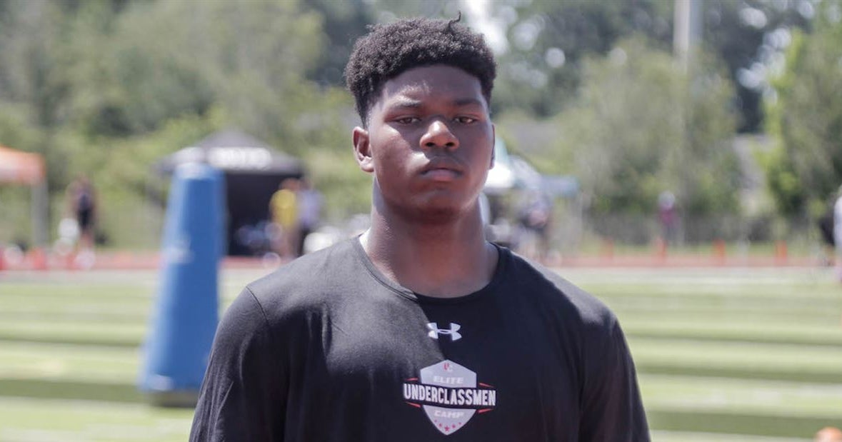 2022 edge Aaron Hester sets commitment date, talks leaders