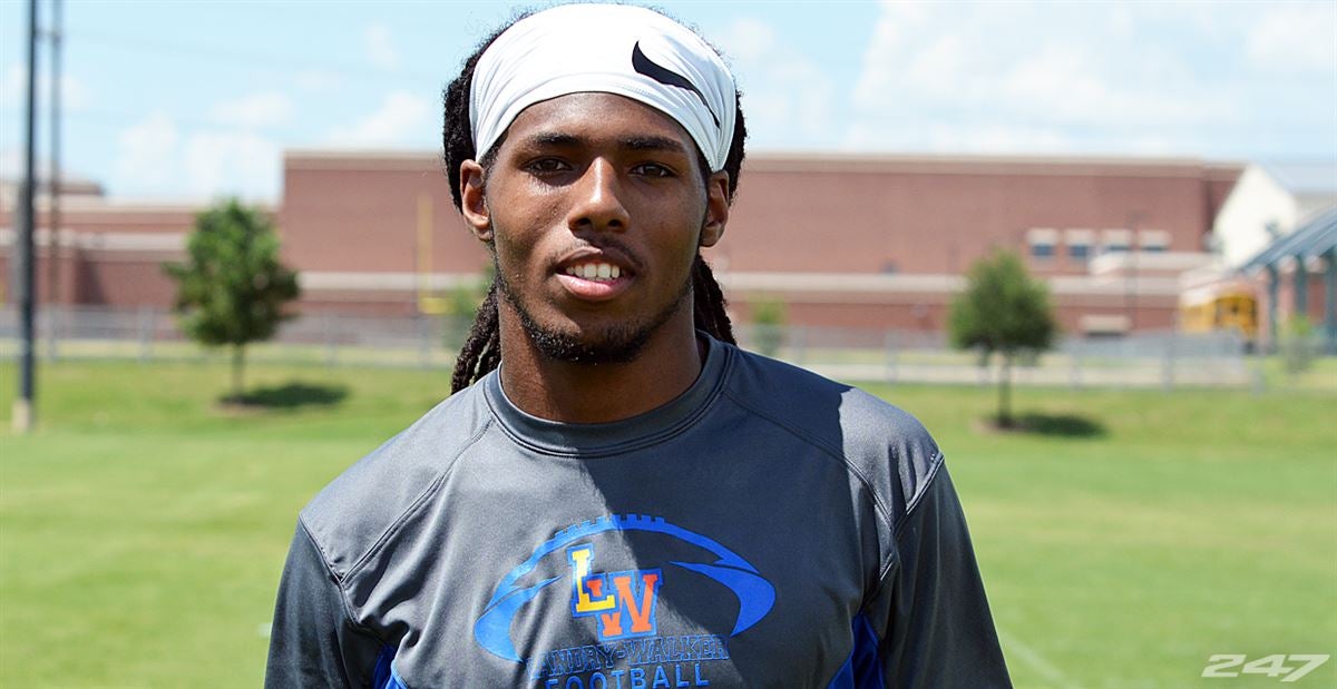'Stud' Corione Harris adjusting to life at KU, says fellow DB