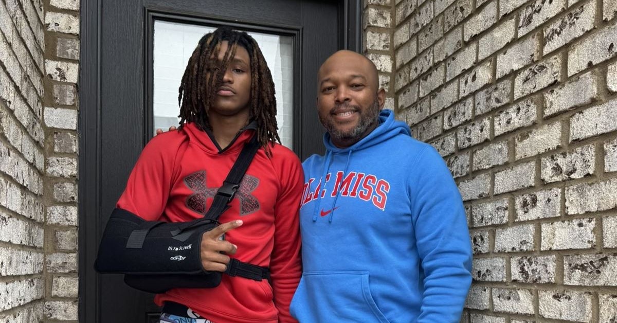 Co-DC Bryan Brown goes in-home with 2026 DB Jalen Williams on Tuesday