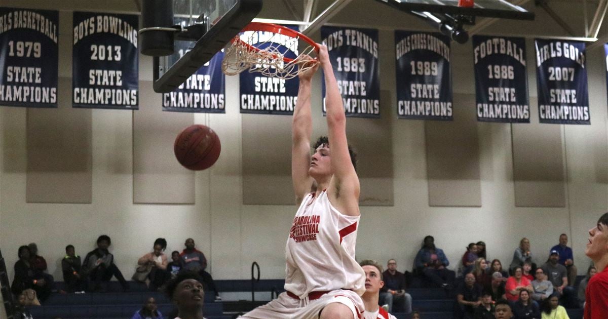 Clemson lands No. 1 in-state prospect forward P.J. Hall