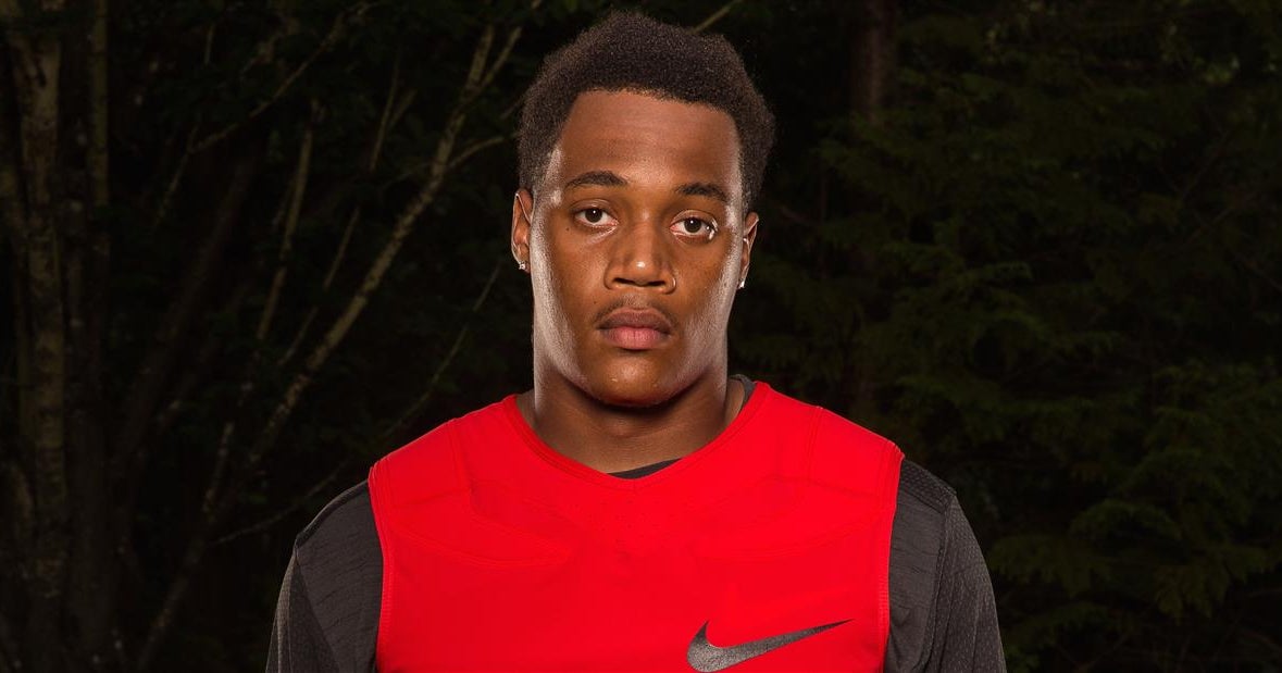 Four-star Foster commits to Clemson