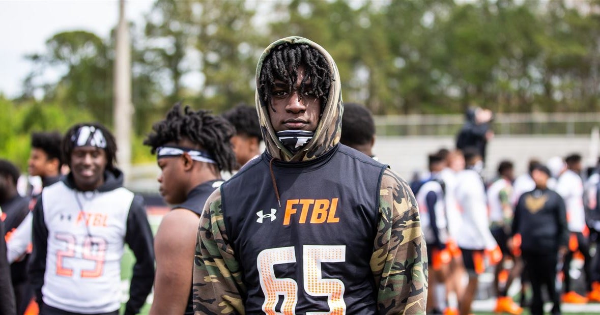 Five-star DE Desmond Evans Finalizing Top 10