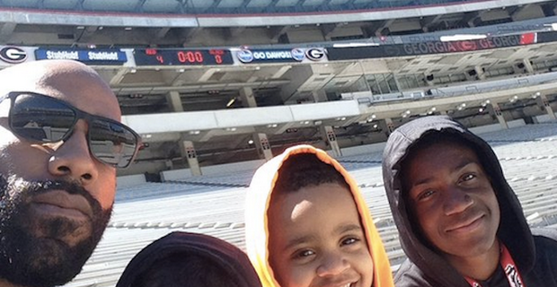 DeAngelo Hall making recruiting rounds with 14-year-old son