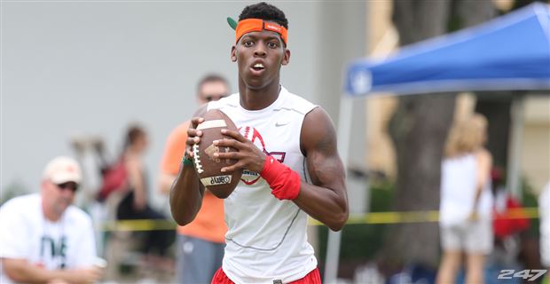 Miami QB Commit Perry Eclipses 5,000 Career Passing Yards