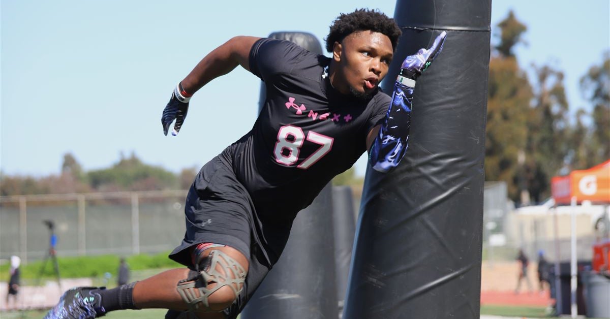 Freshman Spotlight: Prospect highlights of new Penn State lineman T.A ...