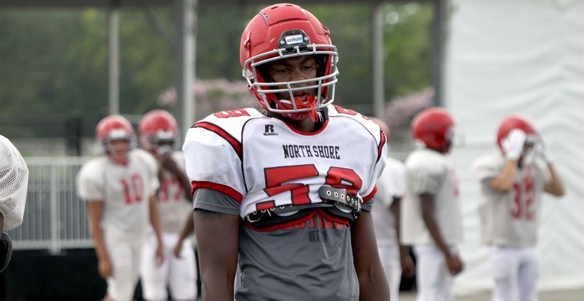 Tidbits: Latest on a transfer target, OL set to camp