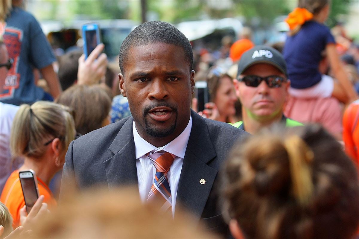 Arkansas Defensive Coordinator Hot Board 4.0 - Is Travis Williams the guy?