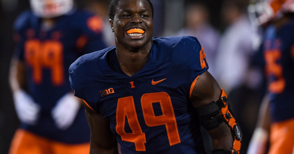 OLB Seth Coleman returning to Illini for 2023 season