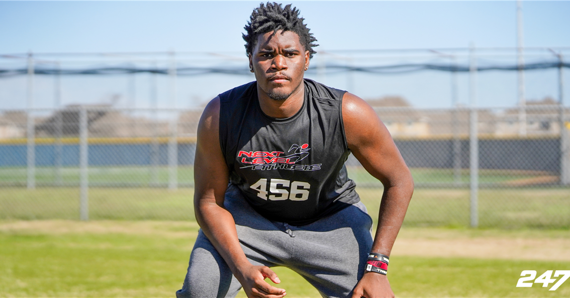 Top247 SMU commit Dramodd Odoms presented with Navy All-American Bowl ...