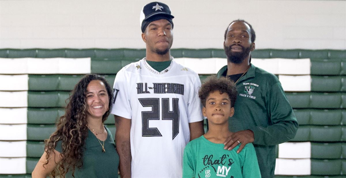 Clemson incoming wide receiver TJ Moore makes statement as 'one of the ...