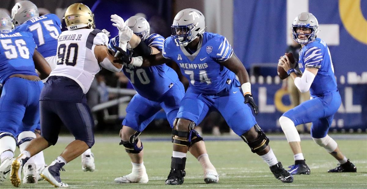 Memphis offensive lineman Isaac Ellis enters NCAA transfer portal