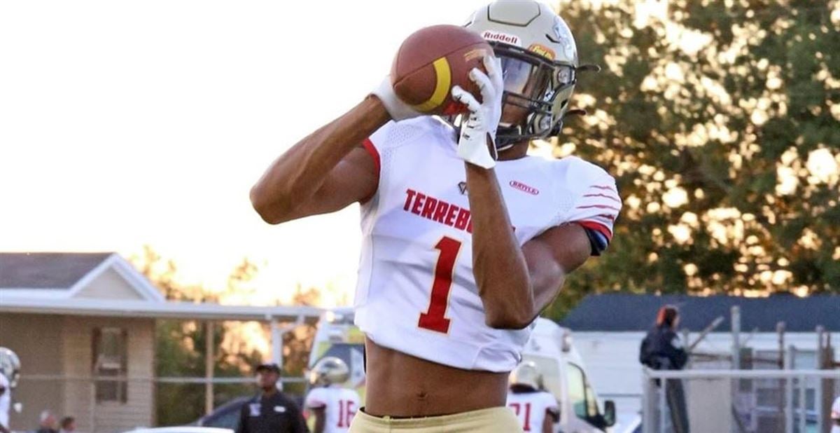 2024 WR Kylan Billiot signs with LSU - Football Alliance