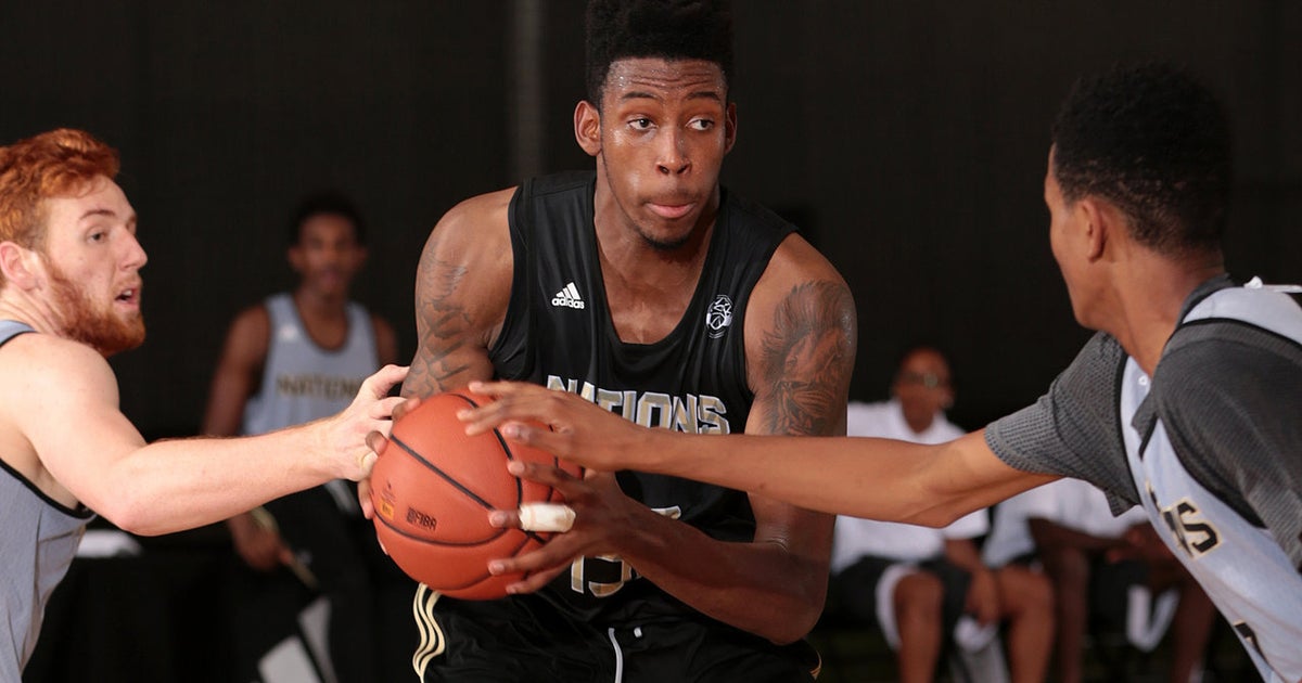 Newcomer breakdown: De'Ron Davis