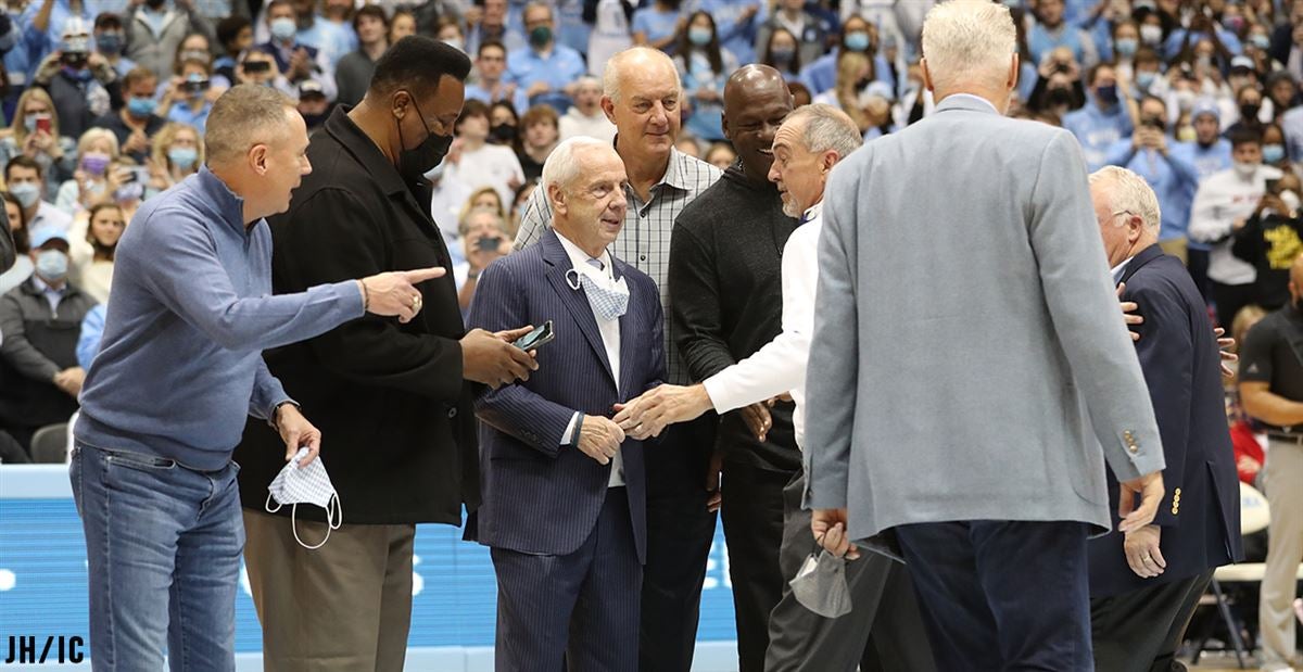 Pudner: Chase Ross Dunk Puts Marquette on Verge of History with 5 ...