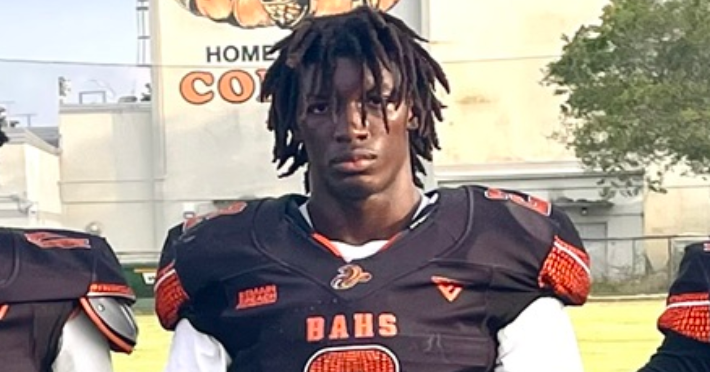 FSU offers 4-star TE committed to Miami who has ties to the Seminoles