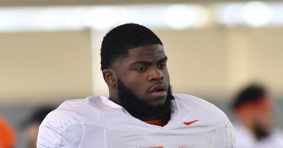 Defensive Tackle Enoch Smith Jr. Sitting on Huge Season