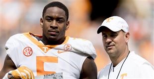 Kyle Phillips, Tennessee, Strong-Side Defensive End