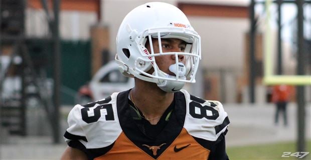 WATCH: Texas WR Collin Johnson catches a pass mid-backflip