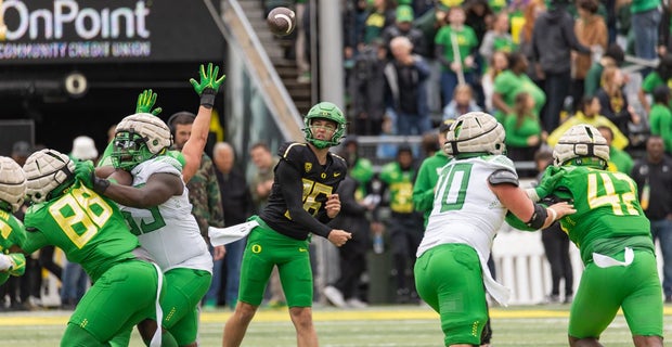 More photos from Oregon's spring football game inside Autzen Stadium
