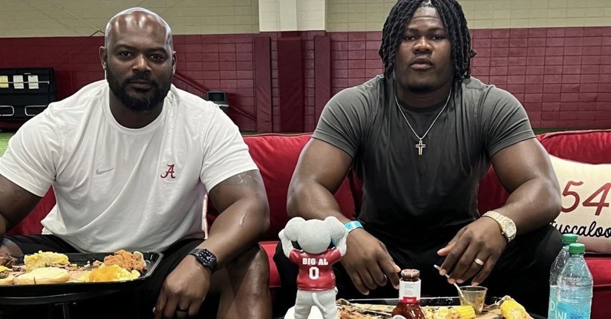 'Never gave up on me': 2025 DL commit Steve Mboumoua talks Freddie ...