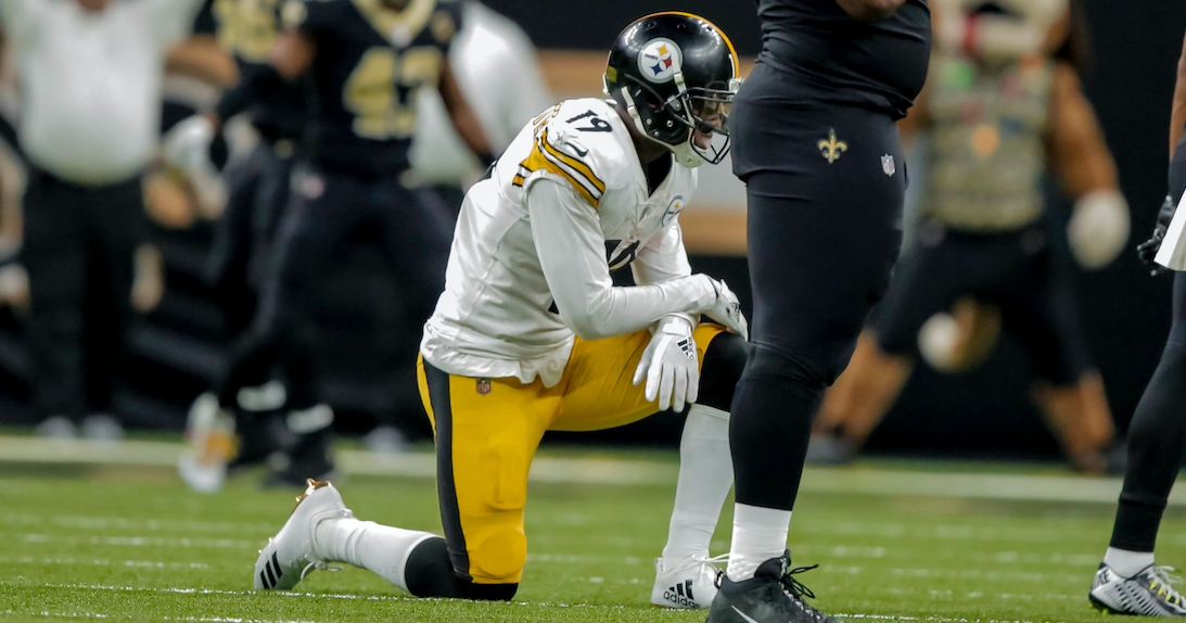 Bengals' fan gives Steelers' fan 'sad JuJu' photo for Christmas