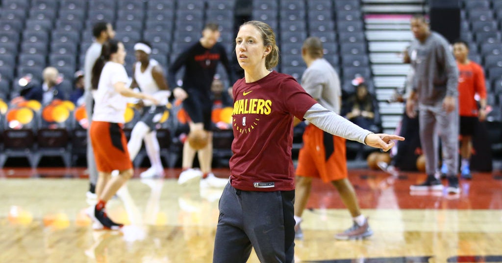 USC hires NBA assistant Lindsay Gottlieb as women's basketball head coach