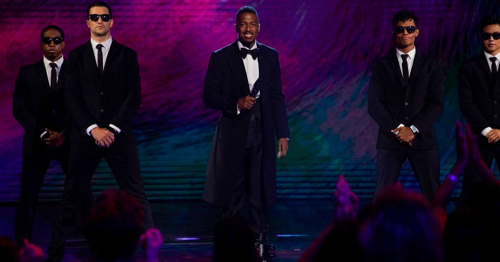 NFL legend revealed on 'The Masked Singer'