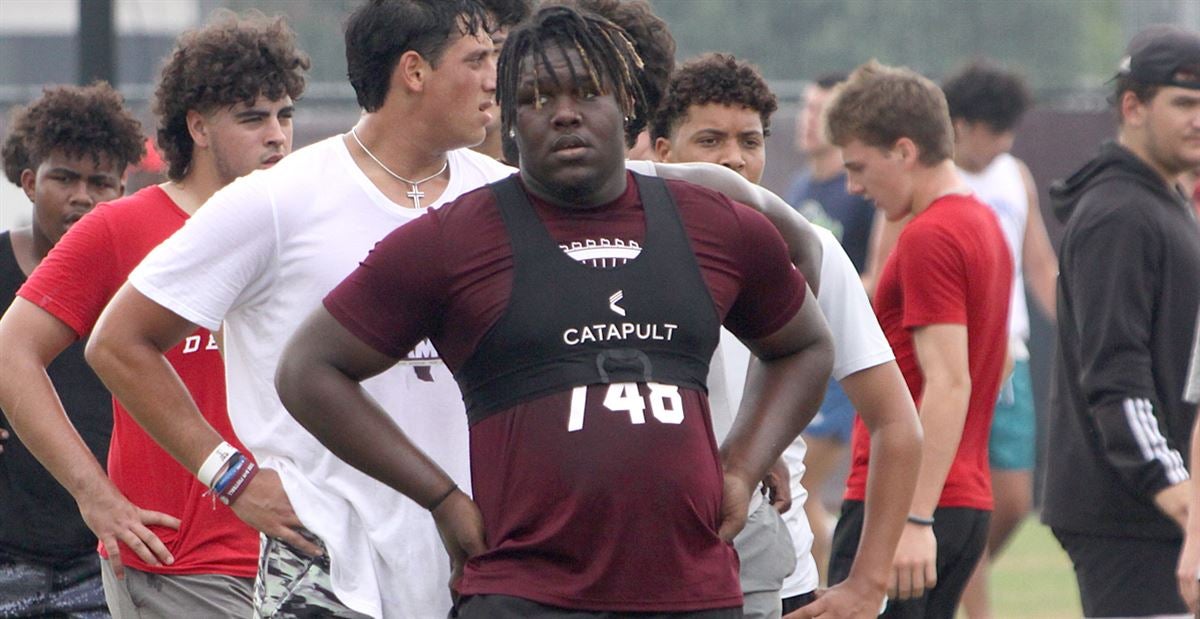 Four-star DL Brandon Brown becomes third 2025 commit for Texas