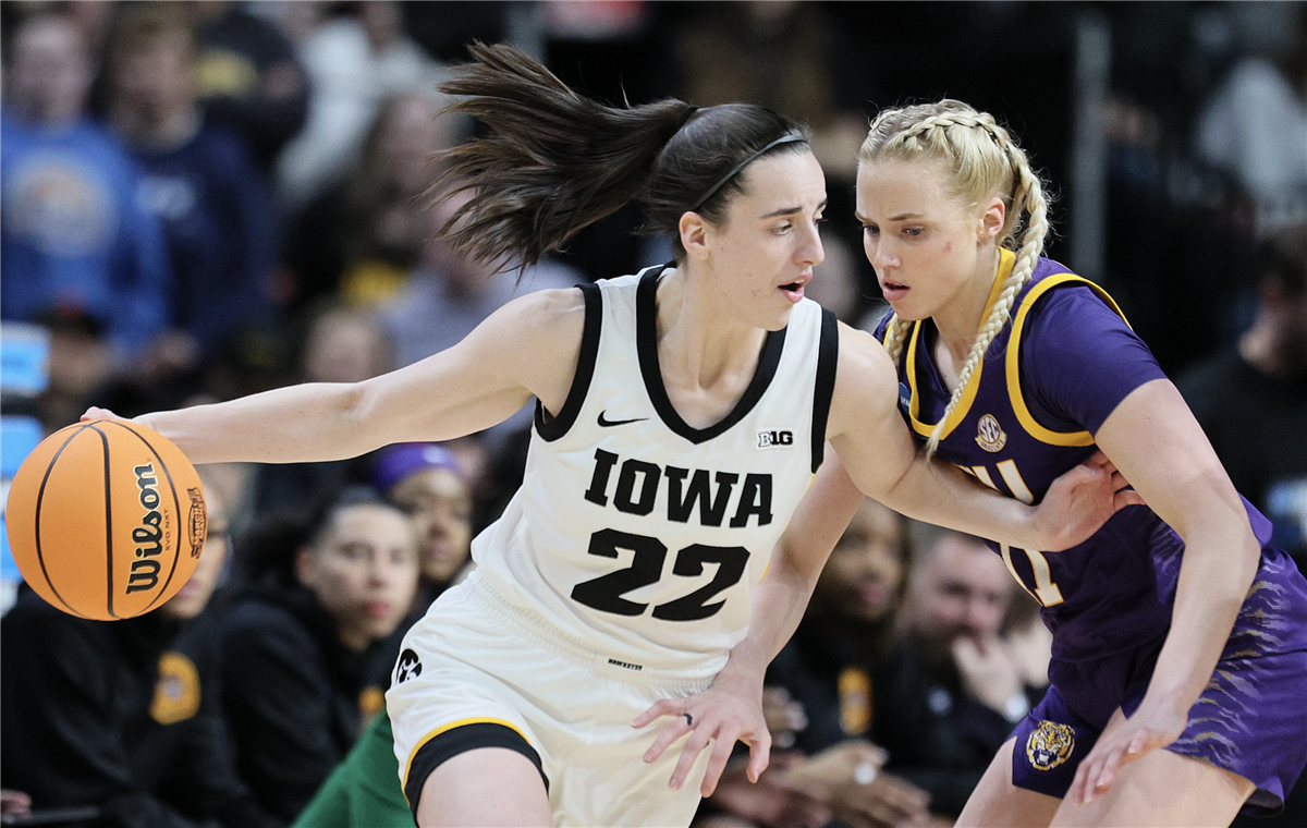 Caitlin Clark's unstoppable second half propels Iowa past LSU to Final Four, reaction ensues