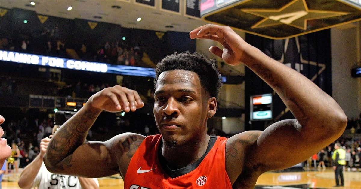 LOOK: Dwyane Wade shouts out Tyree Crump after game-winning shot